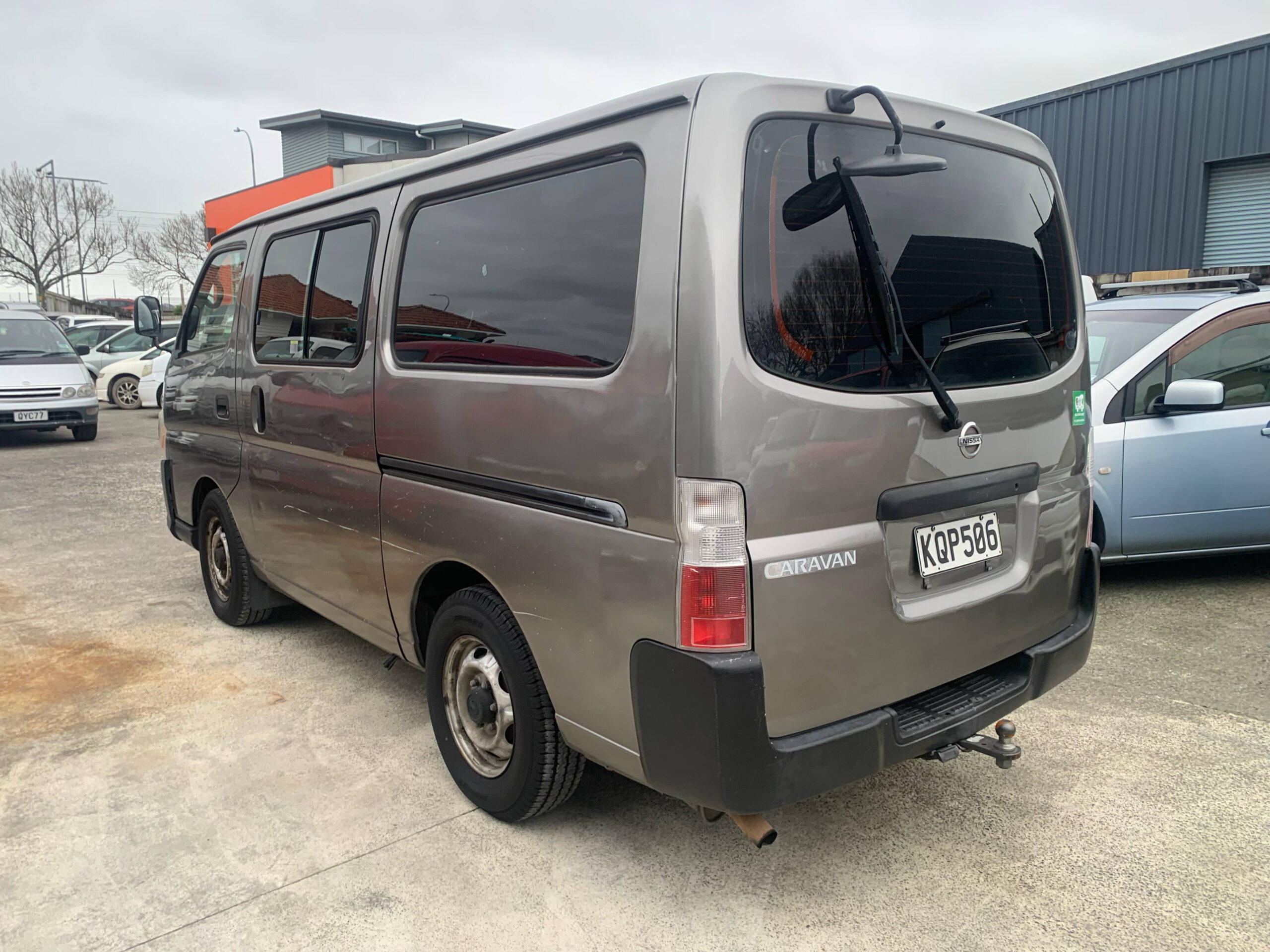 Nissan Caravan 2009 Self-Contained | Travel Cars New Zealand